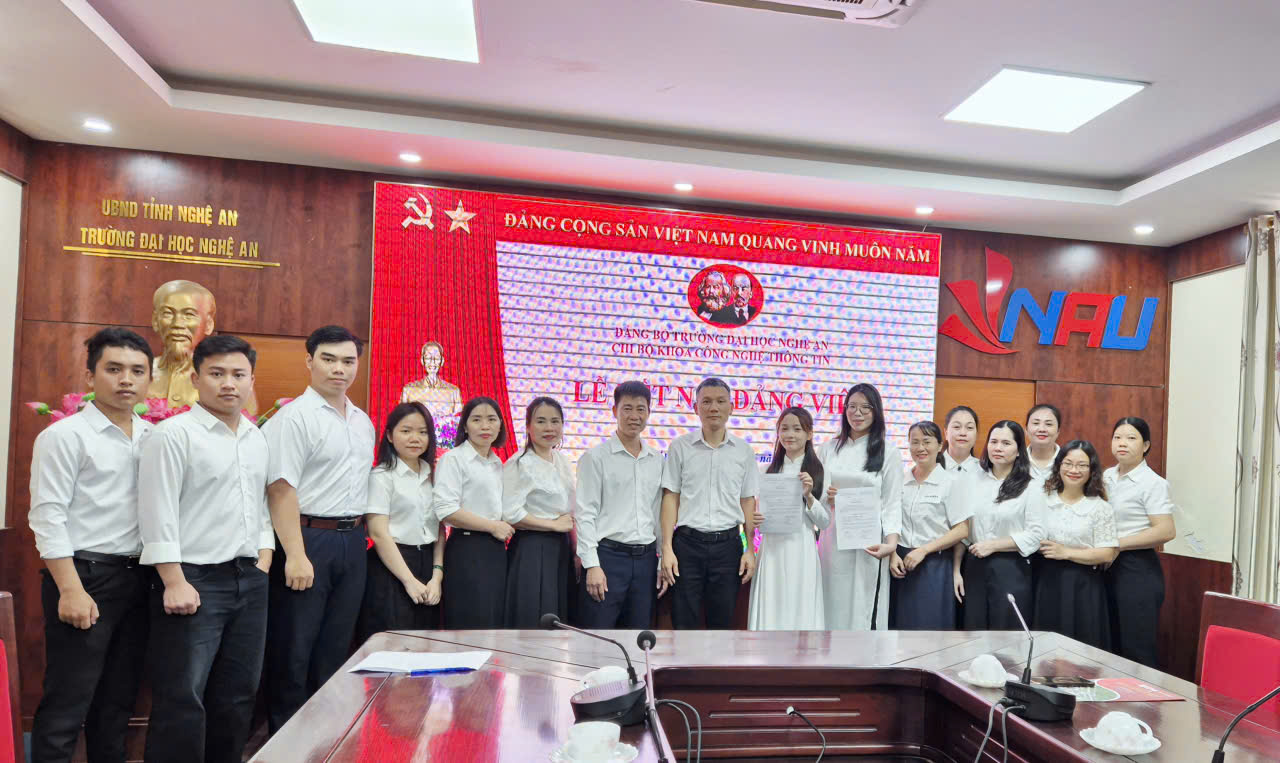 LỄ KẾT NẠP ĐẢNG VIÊN MỚI: DẤU ẤN TRƯỞNG THÀNH CỦA NHỮNG SINH VIÊN ƯU TÚ ...